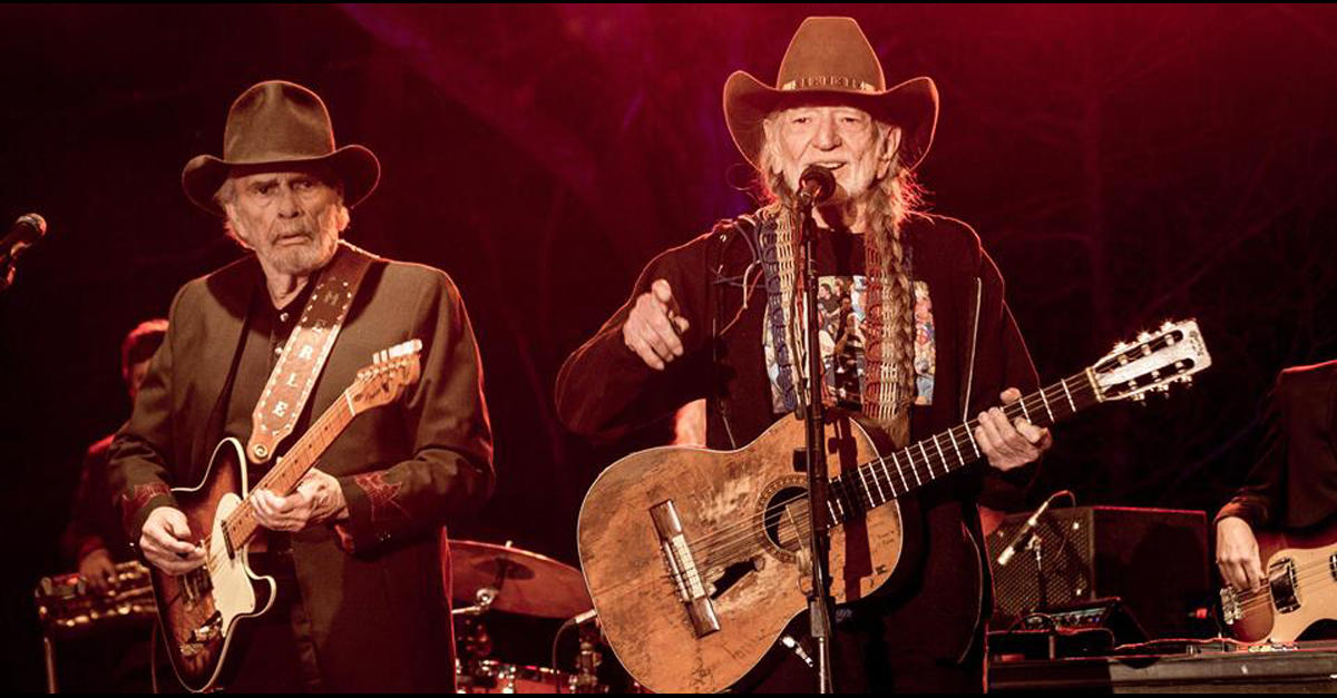 Willie Nelson's 'Pancho and Lefty' Added to Grammy Hall of Fame